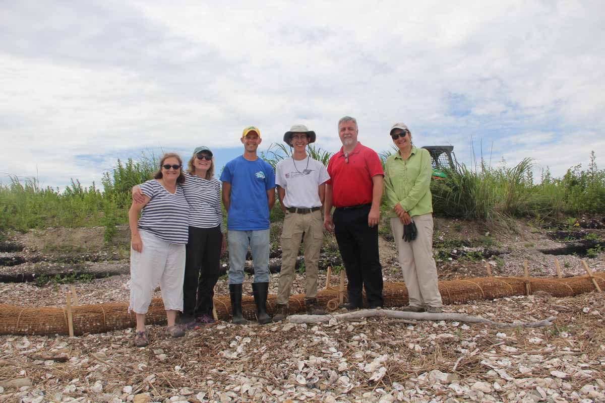 2 Sea Grant programs support student's unique summer job | Connecticut ...